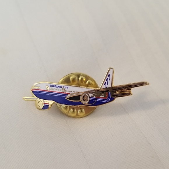 Boeing | Accessories | Vintage Boeing 777 Airplane Lapel Pin | Poshmark